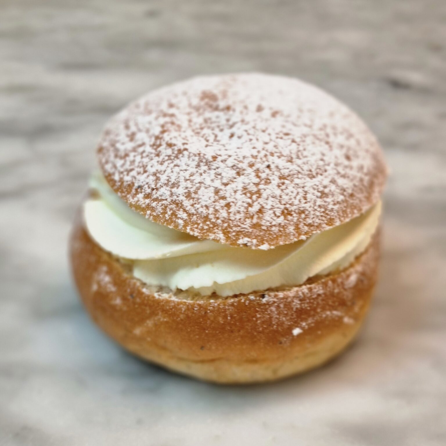 BAKELSER – Konditori Regnbågen