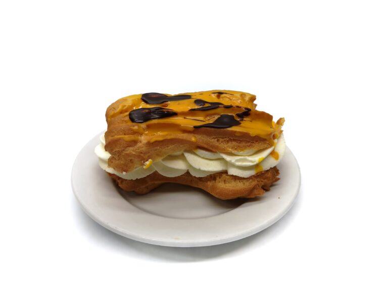 BAKELSER – Konditori Regnbågen